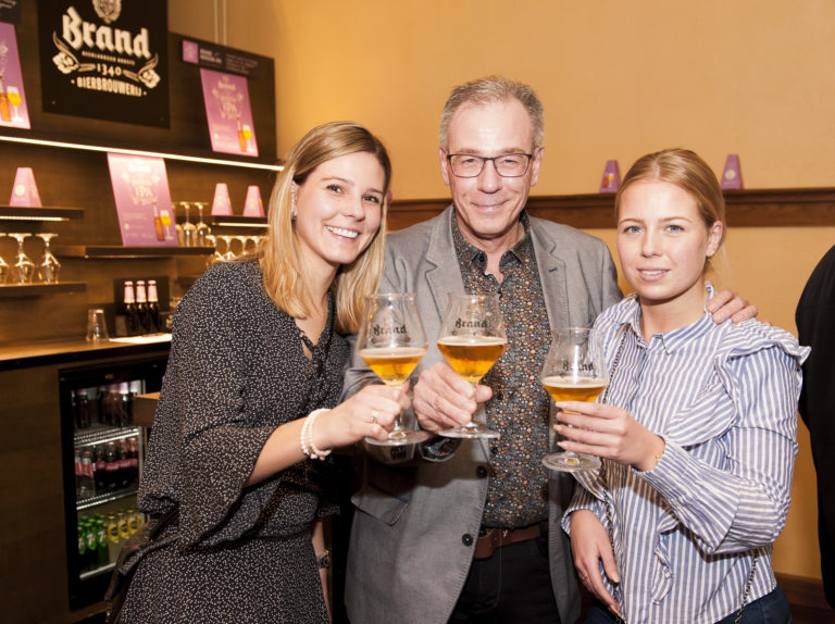 Brand introduceert nieuw speciaalbier: Brand Session IPA - Bier ...